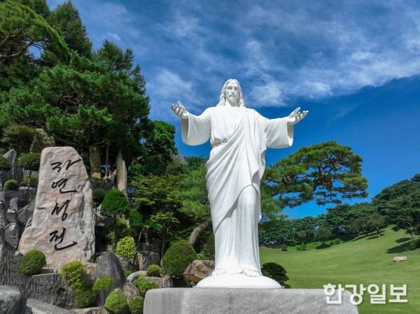 What Is the Truth About Christian Gospel Mission Pastor Jung Myung-Seok ...